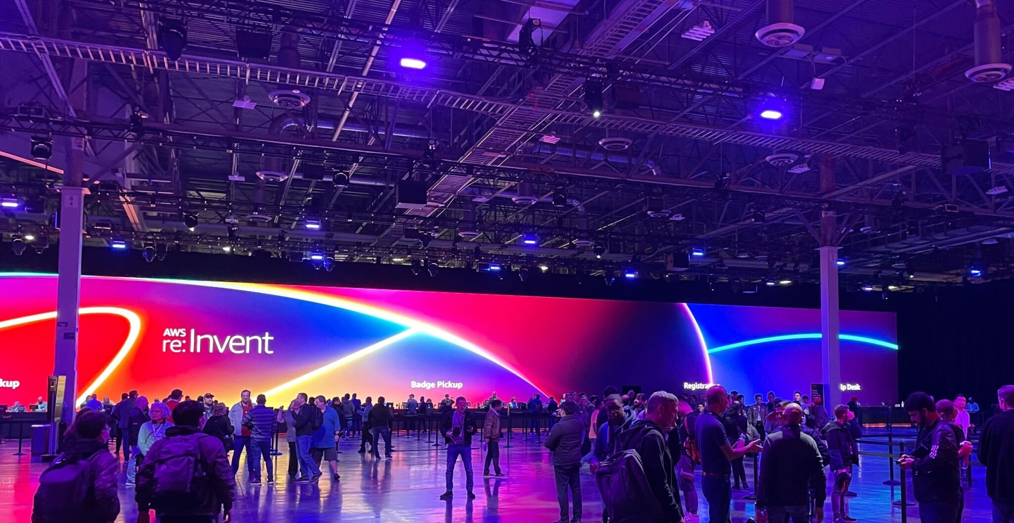 【失敗談】AWS re:Invent現地でBadge Pickupするためにはパスポート（身分証明書）が必要です #reinvent | DevelopersIO