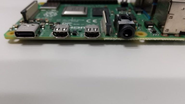 Raspberry Pi 4を組み立ててみた | DevelopersIO