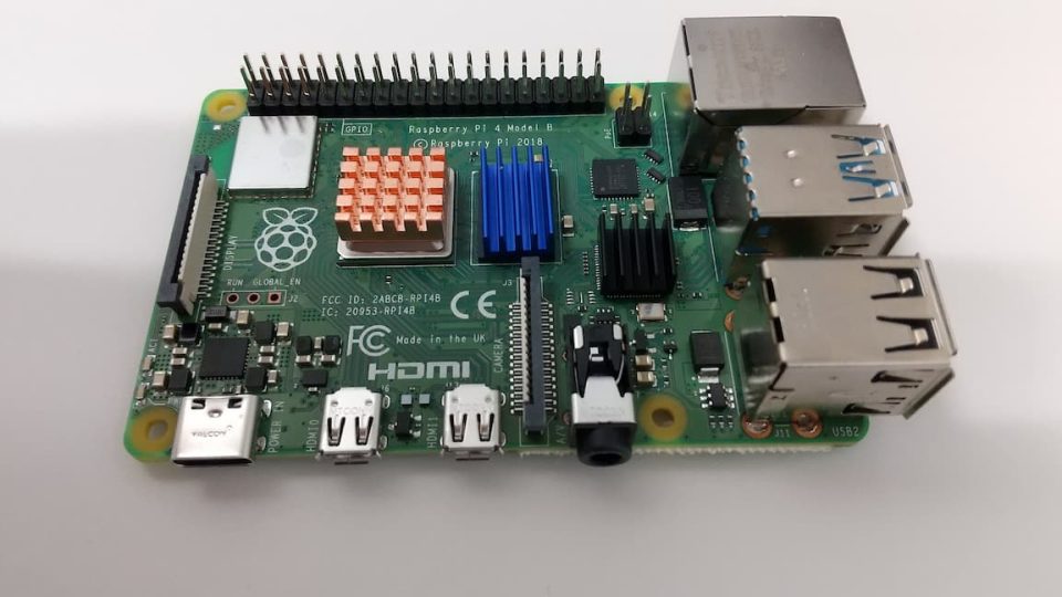 Raspberry Pi 4を組み立ててみた | DevelopersIO