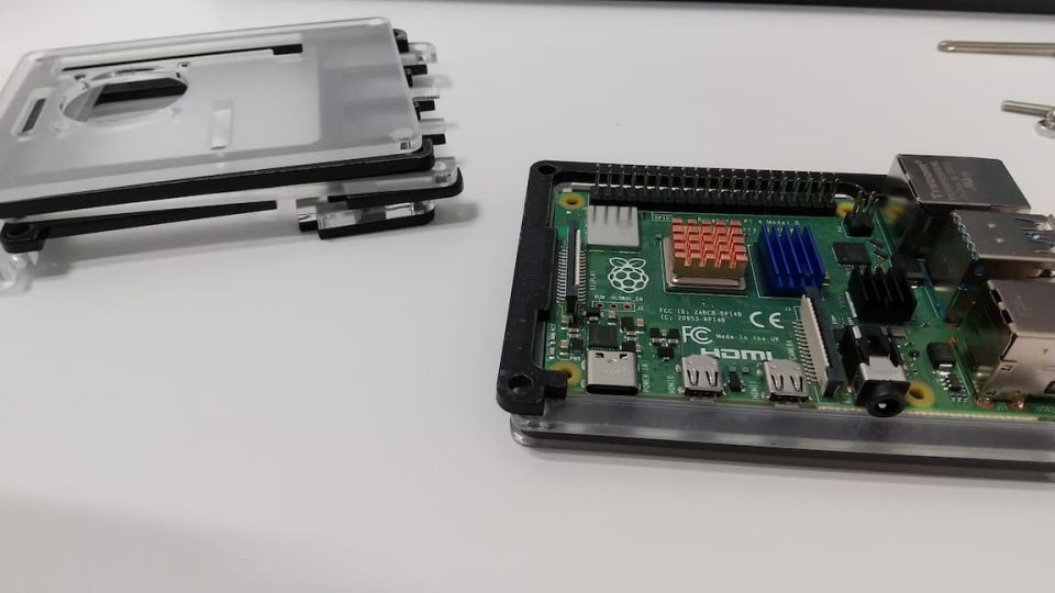 Raspberry Pi 4を組み立ててみた | DevelopersIO